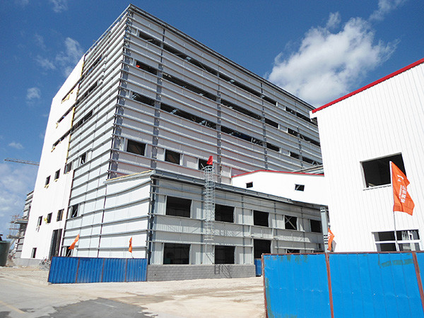 Pre Engineered Industrial Building ISO9001 Prefab Modular Construction